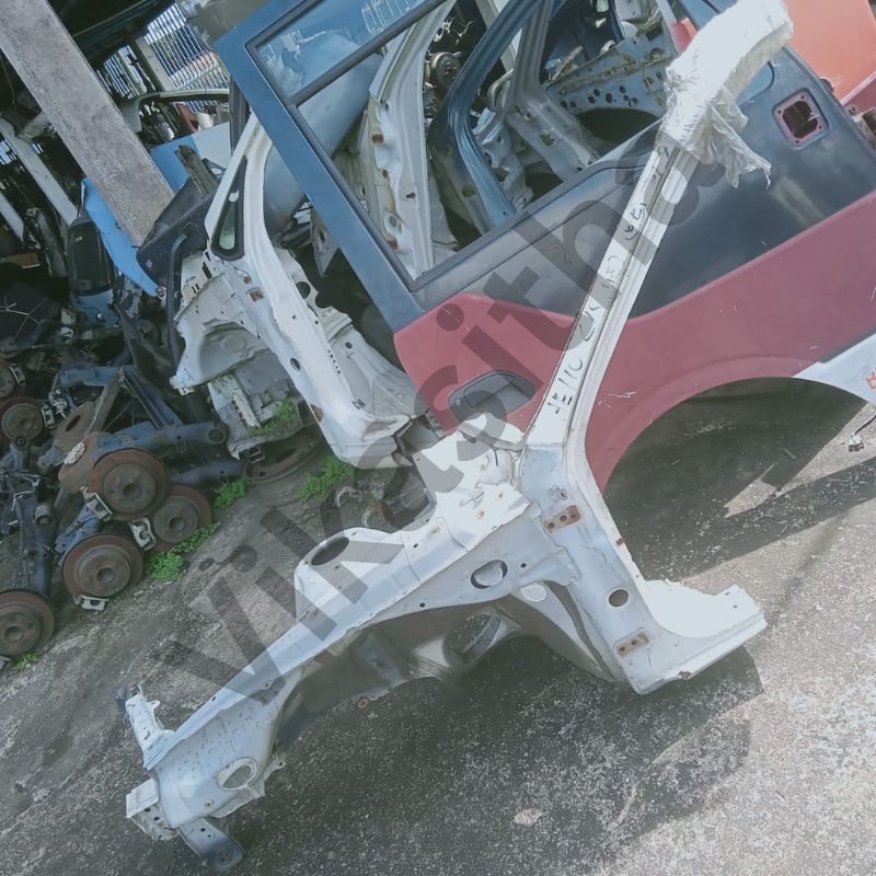 Toyota Corolla AE100 Front Corner Cut in Sri Lanka